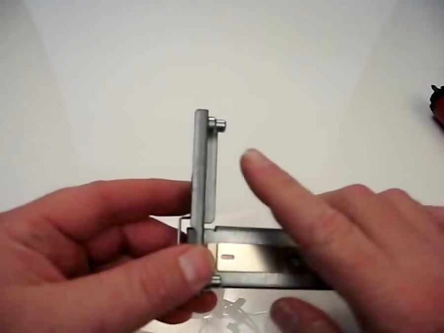 Installing HP Rails in a Threaded Hole Server Rack