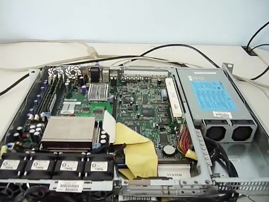 HP Proliant DL320 G2