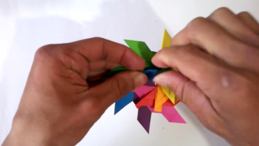 ORIGAMI FIDGET SPINNER - How To Make A Paper Fidget Spinner