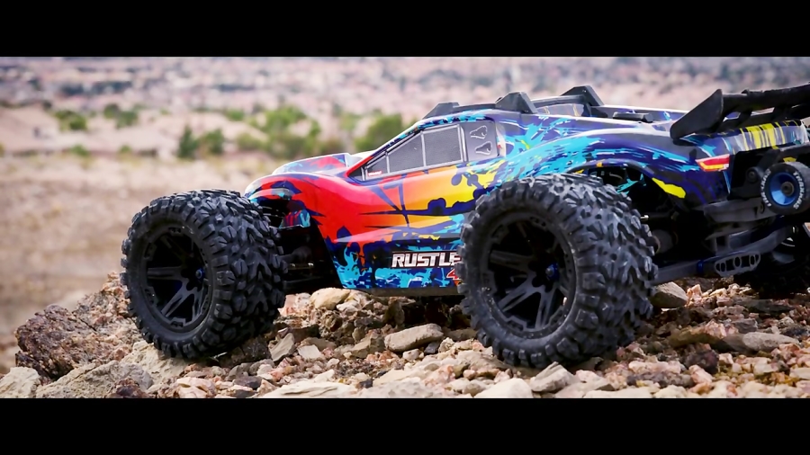 Fully Upgraded Rustler 4X4 VXL Rips Through the Desert