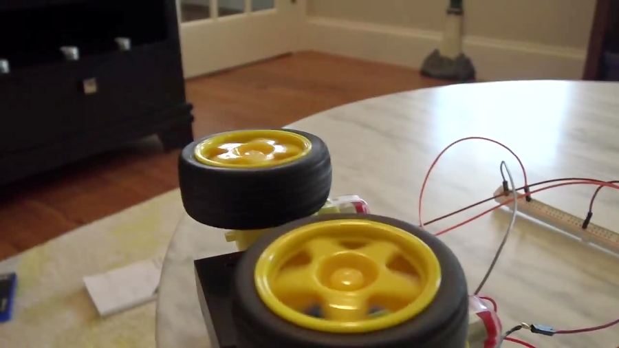 How To Make: Easy Cheap BALL SHOOTING ROBOT!