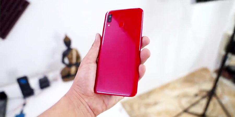 SAMSUNG GALAXY A20: My *VERY HONEST* Opinion!