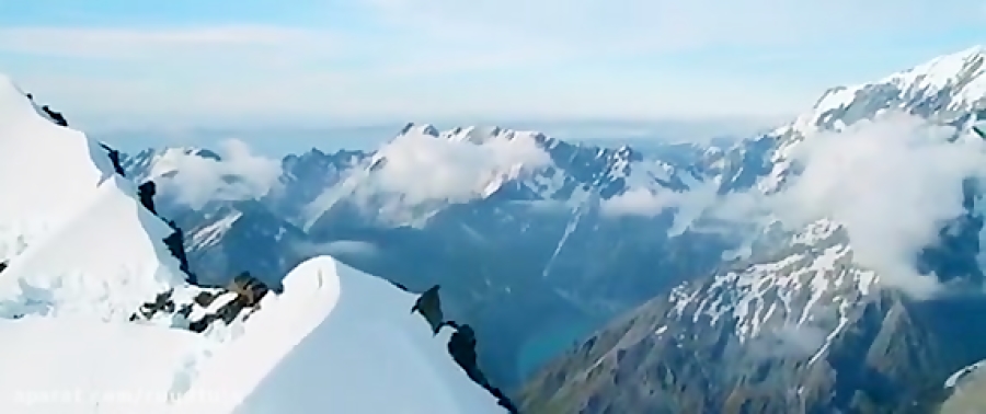 انیمیشن قدم زدن با دایناسورها با دوبله فارسی