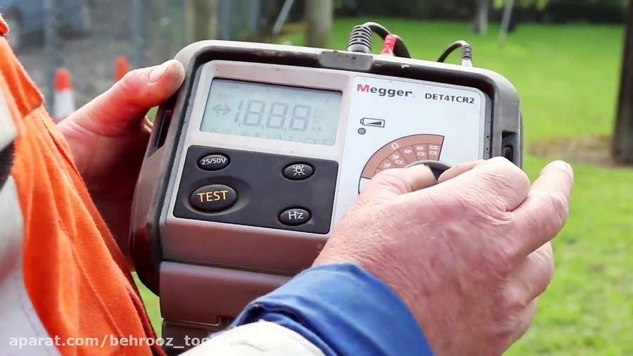 ارت سنج دیجیتال چهار سیمه میگر انگلستان مدل Megger DET4TR2