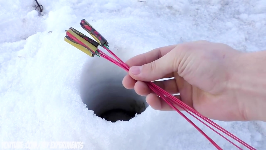 آزمایش های عجیب غریب و فان - XXL ROCKETS UNDER SNOW