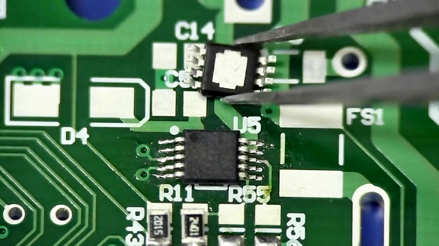 EEVblog #434 - SMD Thermal Pad Drag Soldering Tutorial