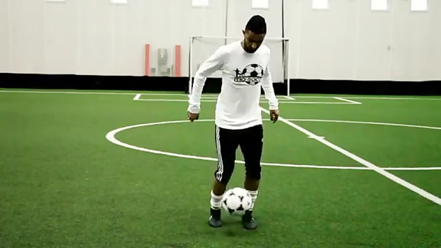 Zlatan Knee Bounce ATW - Football Trick Tutorial