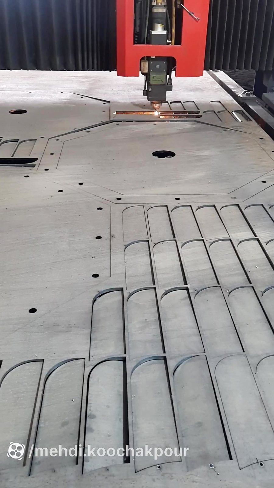 برش لیزر ورق/خم سی ان سی/لیزر ورق نمای ساختمان۰۲۱۶۶۶۷۰۵۰۰/۰۹۱۲۷۱۴۱۱۶۱