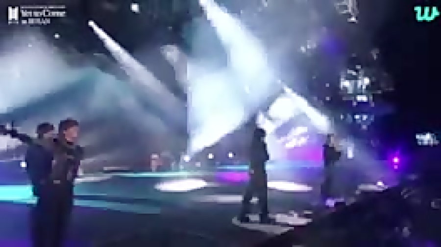 کنسرت bts آهنگ save me کنسرت بوسان(: