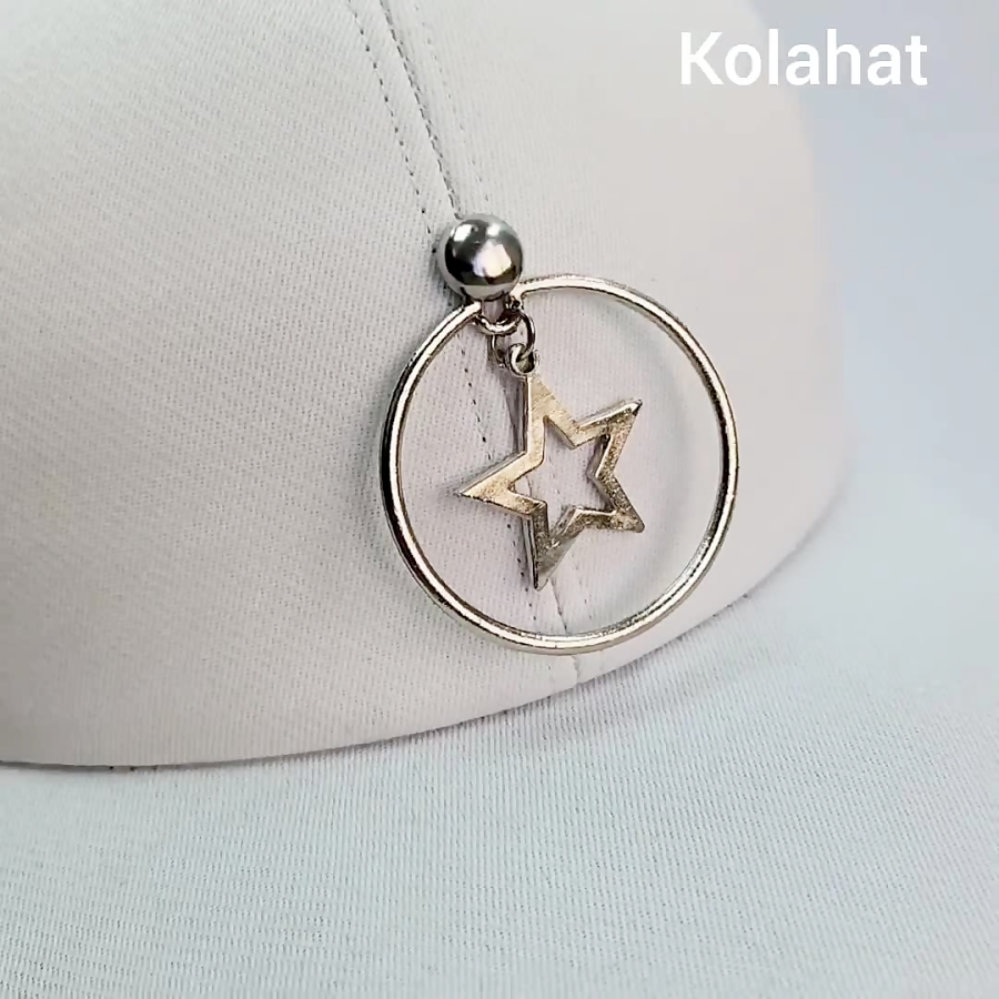 کلاه نقابدار سفید پلاک دار زنجیری