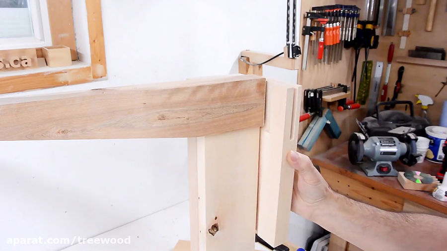 Knock-down laptop table for couch / standup desk