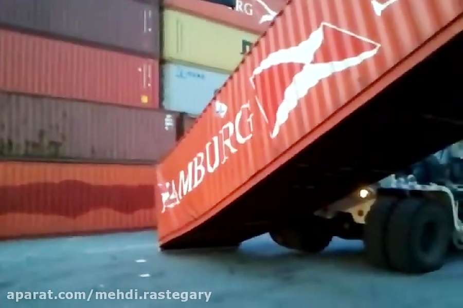 Reach stacker Accident!!! Harbour FAIL Container has fallen to the ground