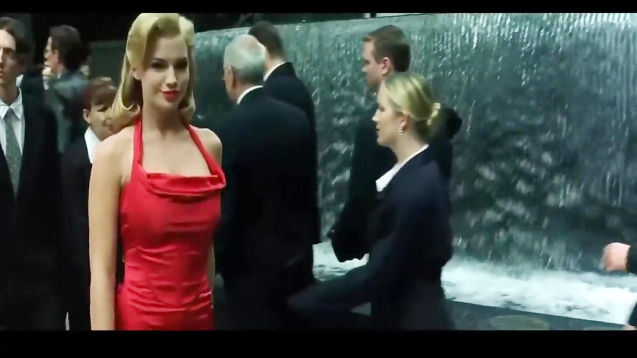Matrix | The Lady in Red